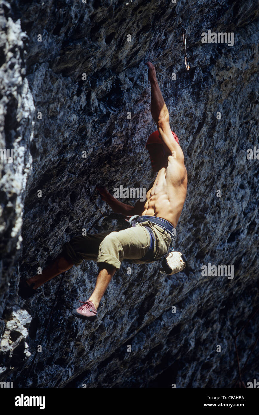 Extreme climbing muscles adventure hi-res stock photography and images ...