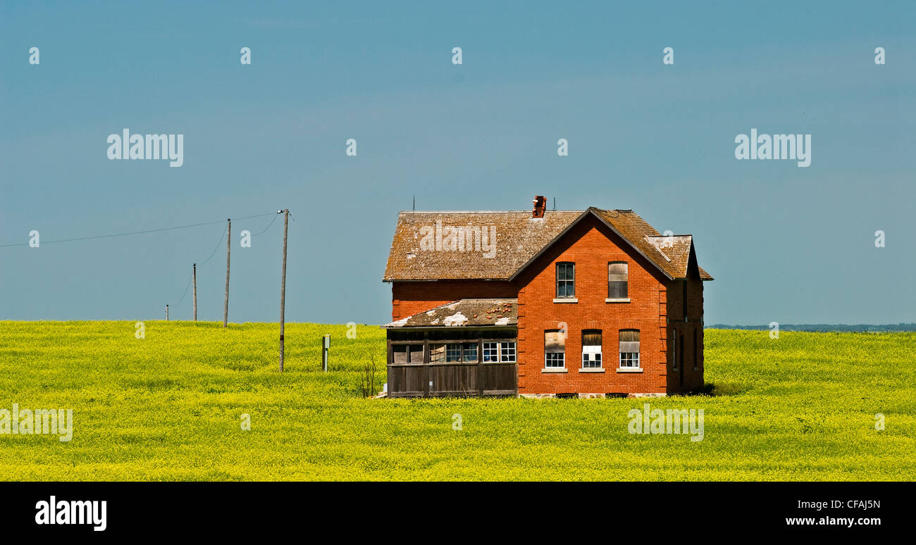 Abandoned house on prairies High Resolution Stock Photography and ...
