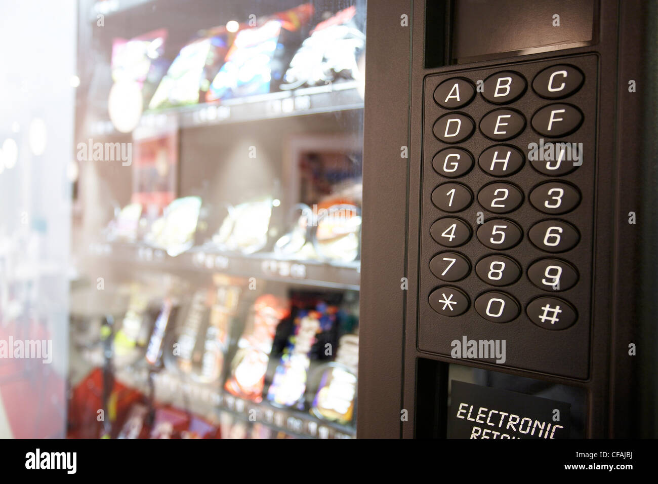 Chips vending machine hi-res stock photography and images - Alamy