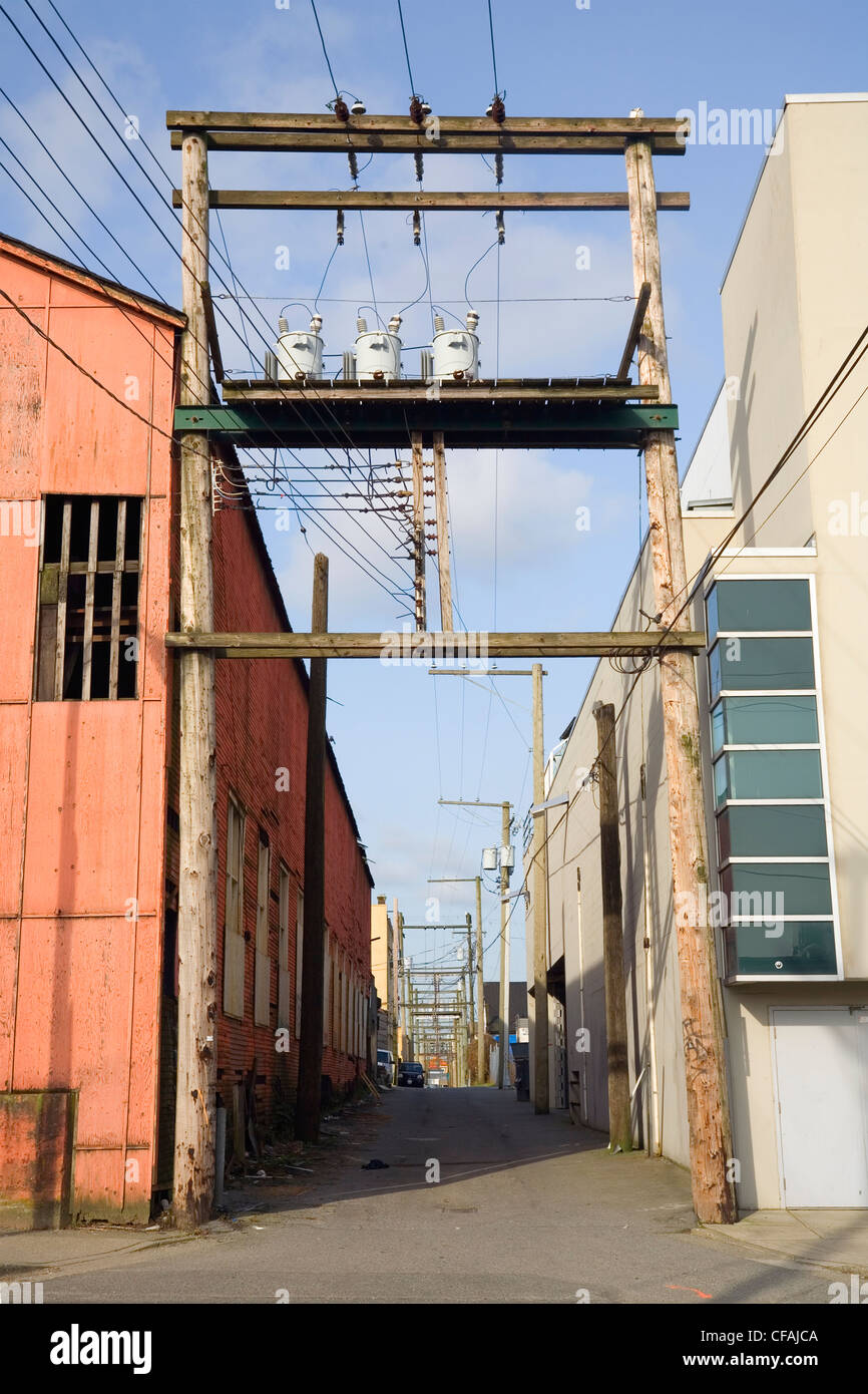 Slums contrast buildings city hi-res stock photography and images - Alamy