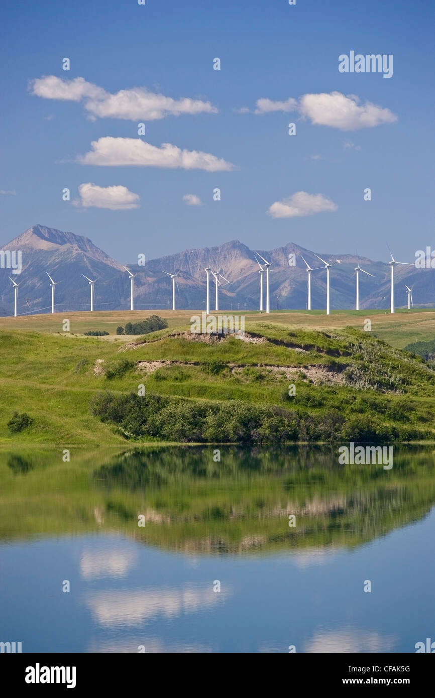 Power-generating windmills near Pincher Creek, Alberta, Canada Stock ...