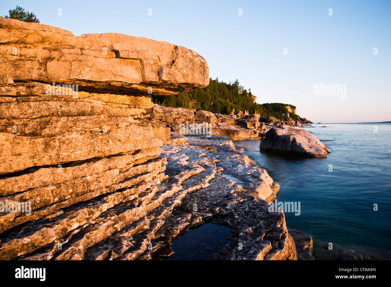 Niagara Escarpment at Halfway Log Dump along Bruce Trail, Bruce ...