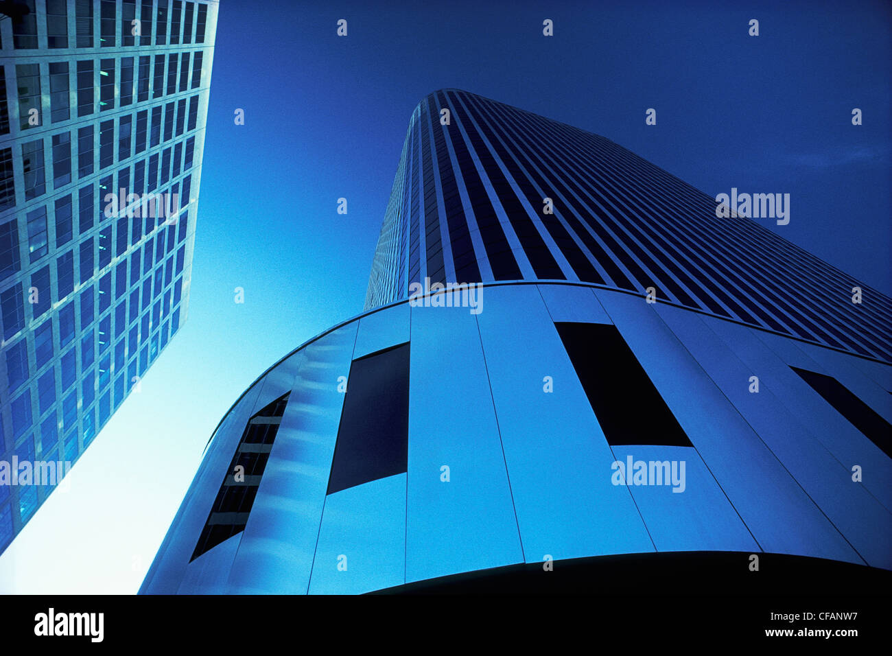 Government of canada office building hi-res stock photography and ...