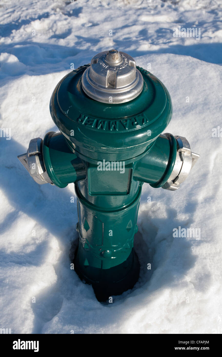Fire hydrant for fighting fire hi-res stock photography and images - Alamy