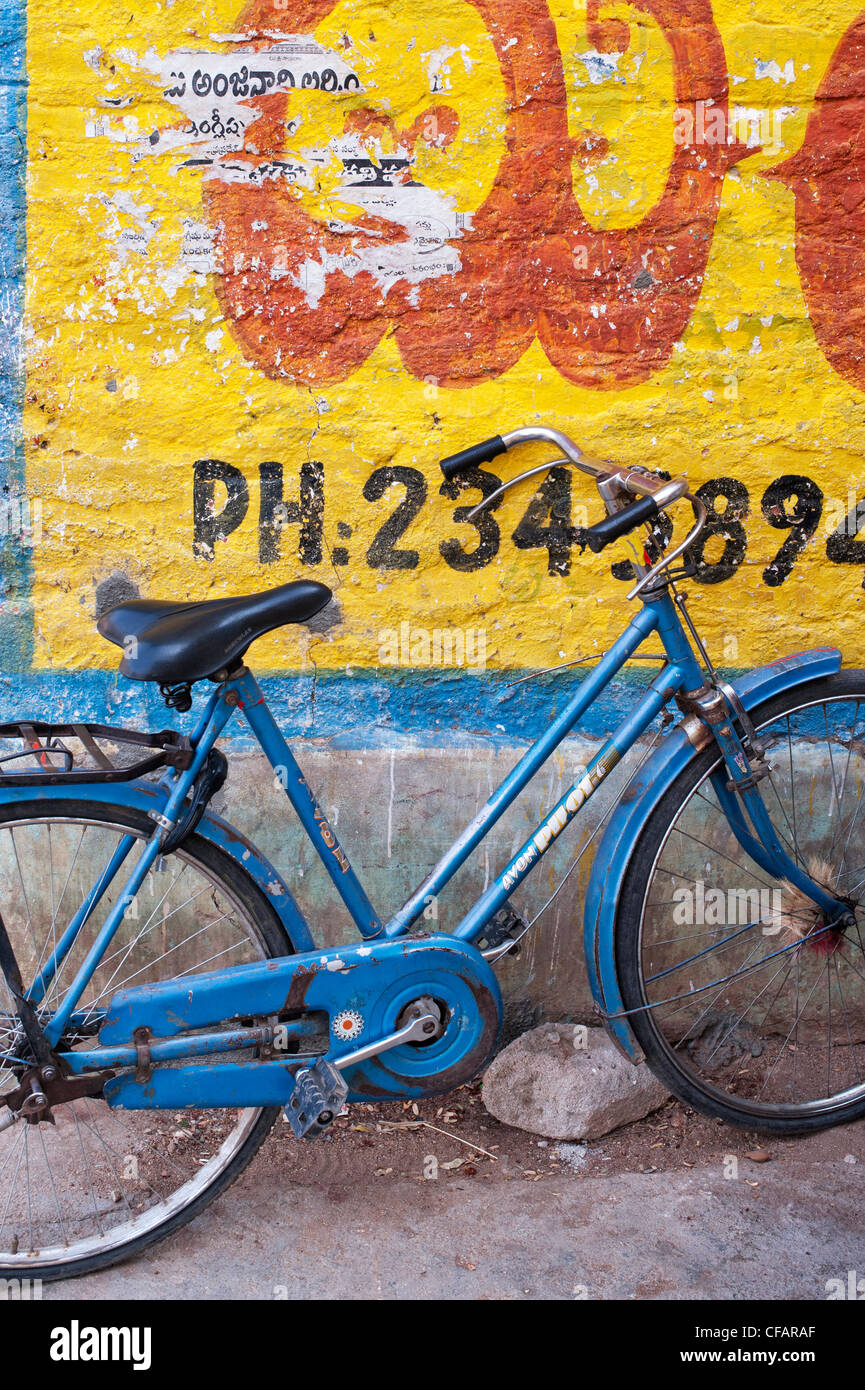 Indian transportation cycle hi-res stock photography and images - Alamy