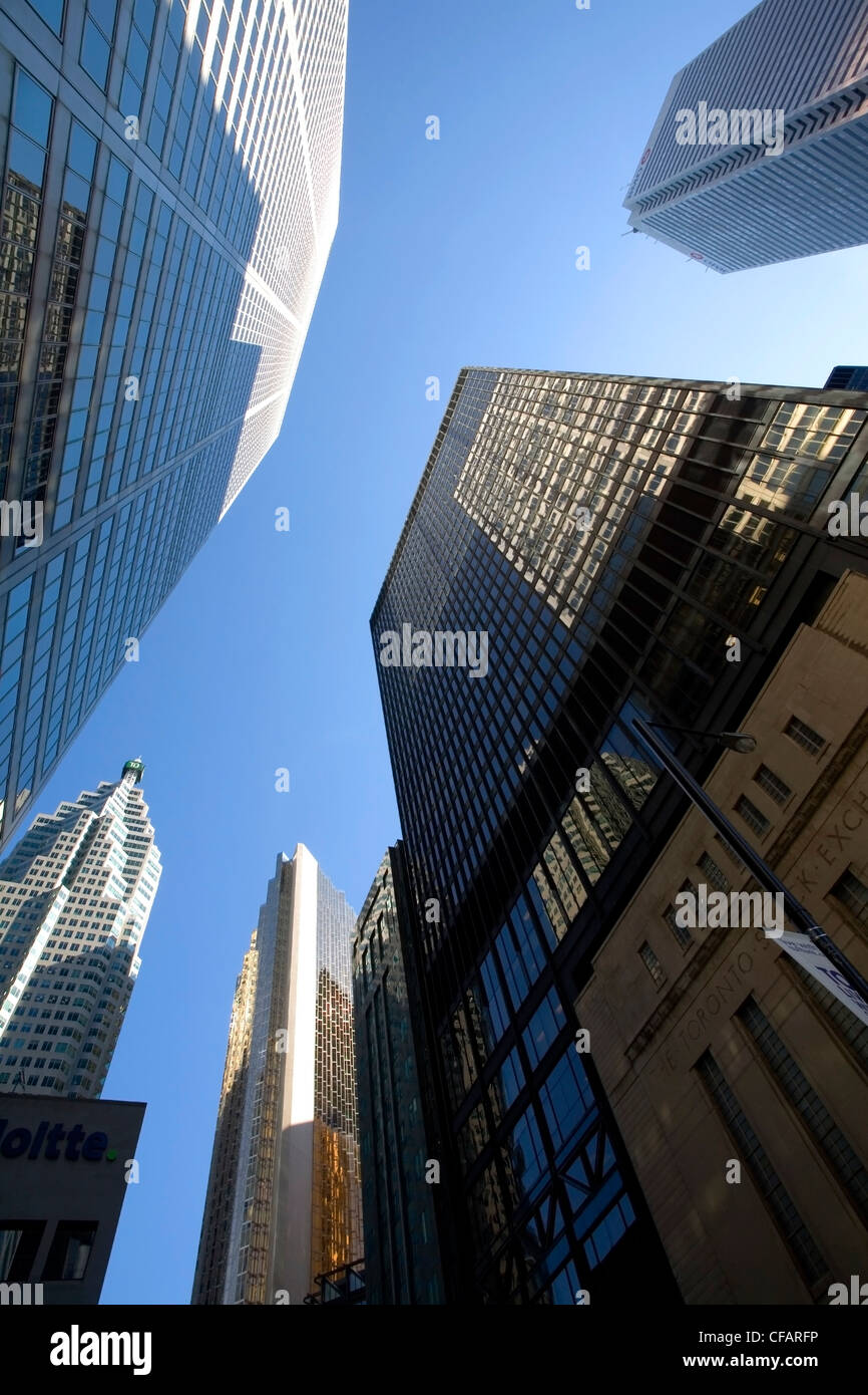 Toronto street view hi-res stock photography and images - Alamy