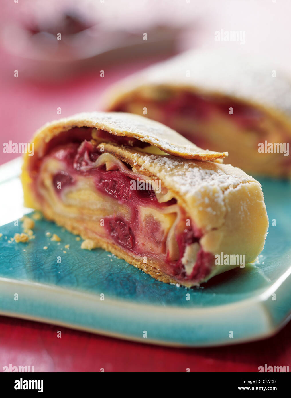 Curd strudel hi-res stock photography and images - Alamy