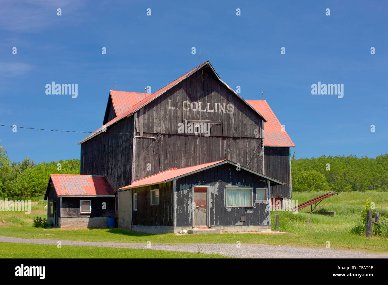 Canada ontario farm farms barns hi-res stock photography and images - Alamy