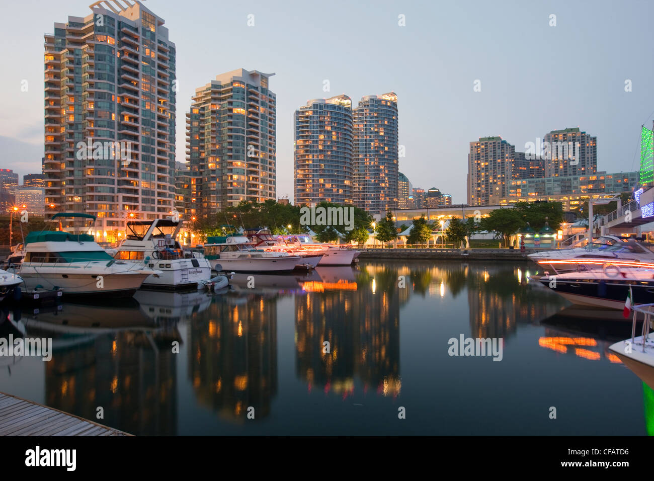 Waterfront marina at dusk, Toronto, Ontario, Canada Stock Photo - Alamy
