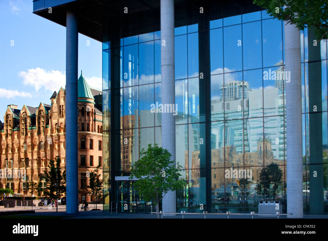 University health network hi-res stock photography and images - Alamy