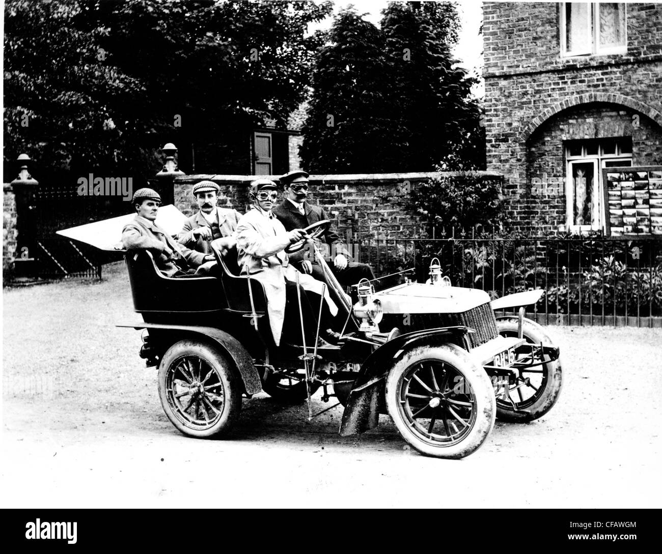 Victorian motoring hi-res stock photography and images - Alamy