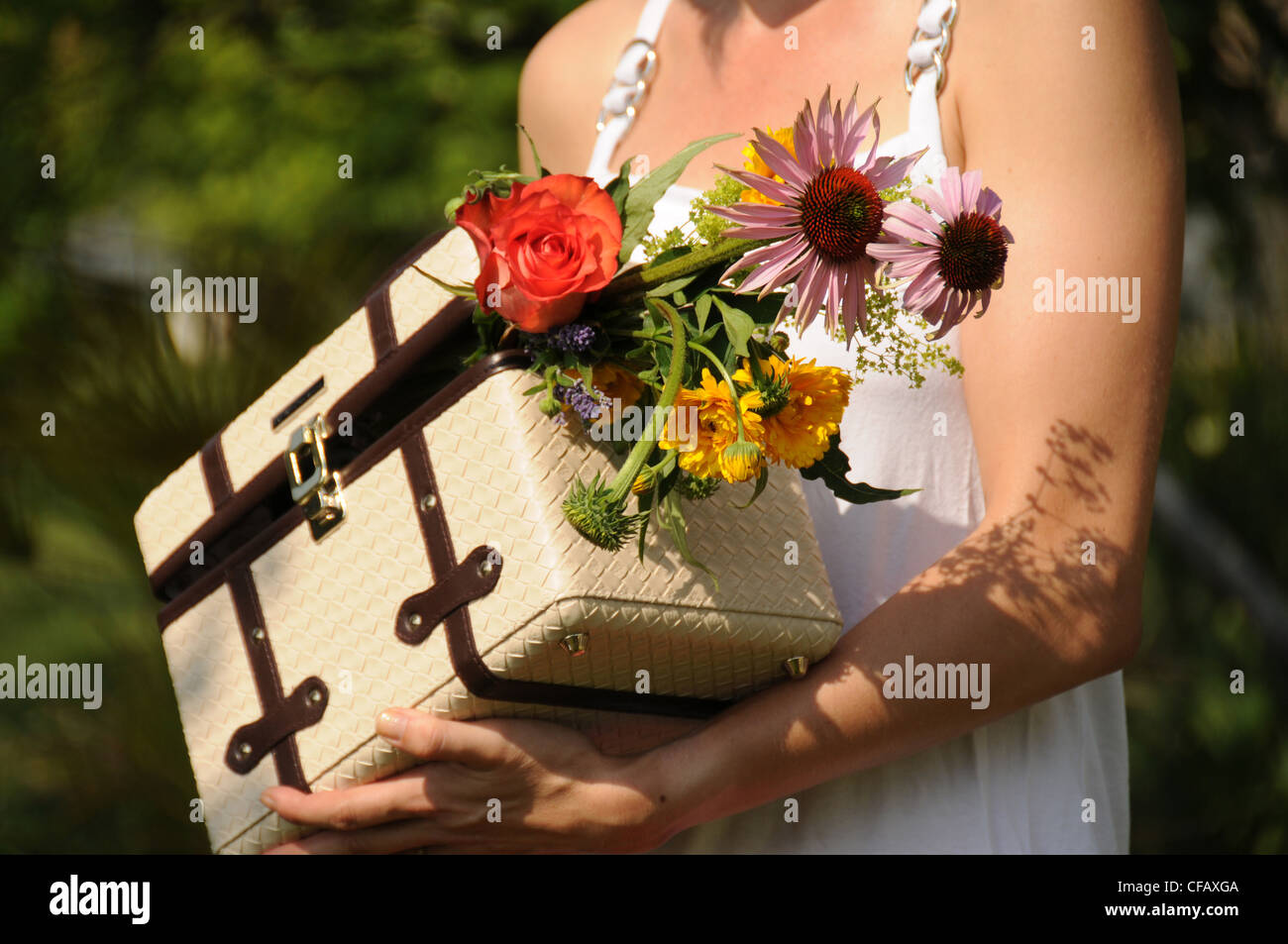 Natural makeup, make-up, case, flowers, Beauty Case, woman, healthy ...