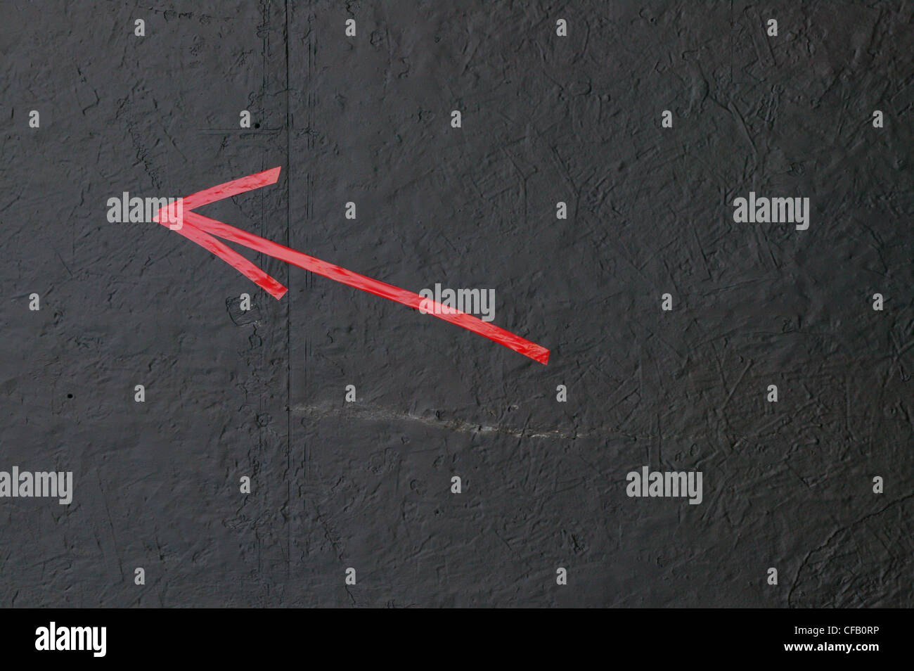 Arrow with line hi-res stock photography and images - Alamy