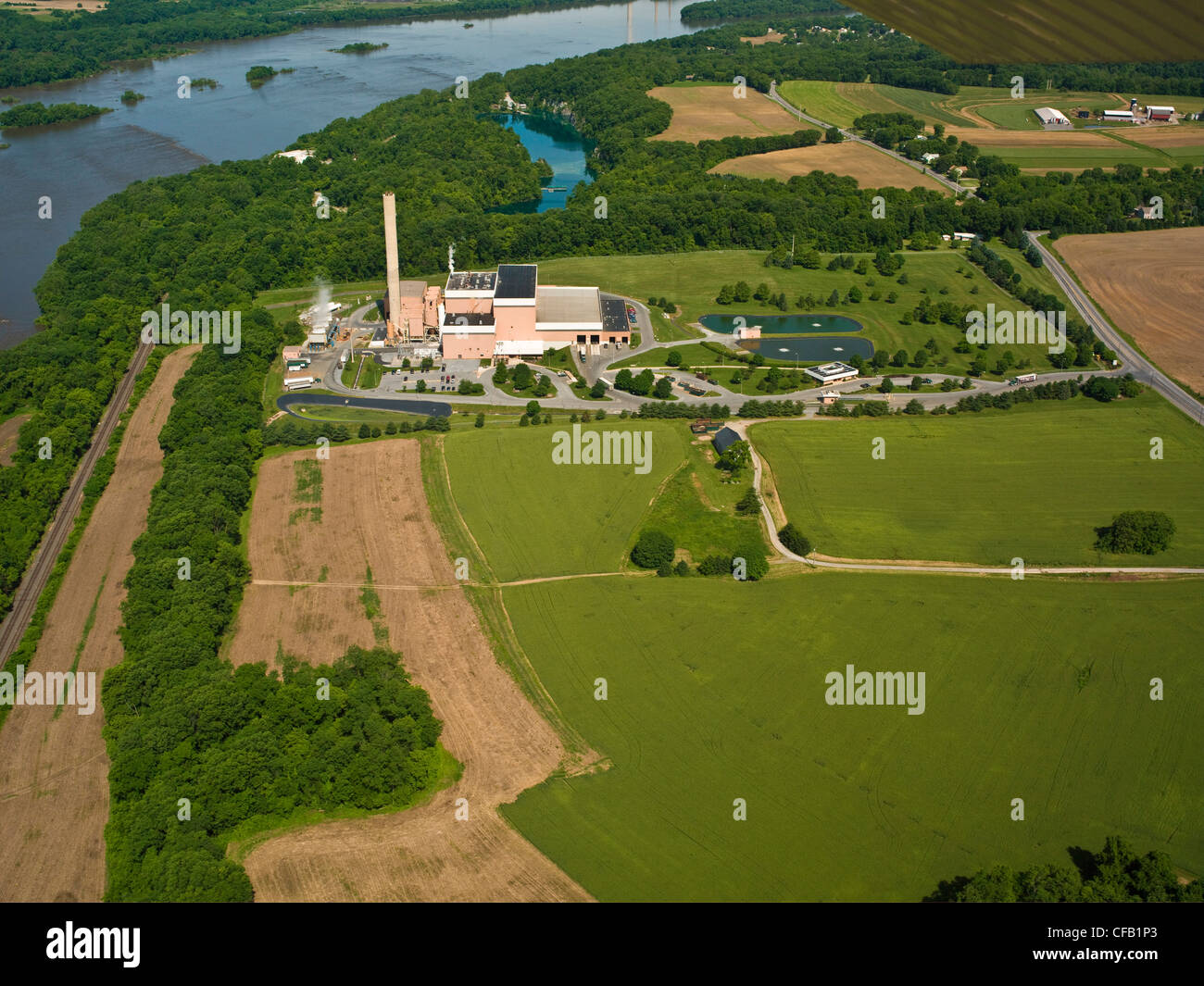 Solid waste recycling plant Stock Photo - Alamy