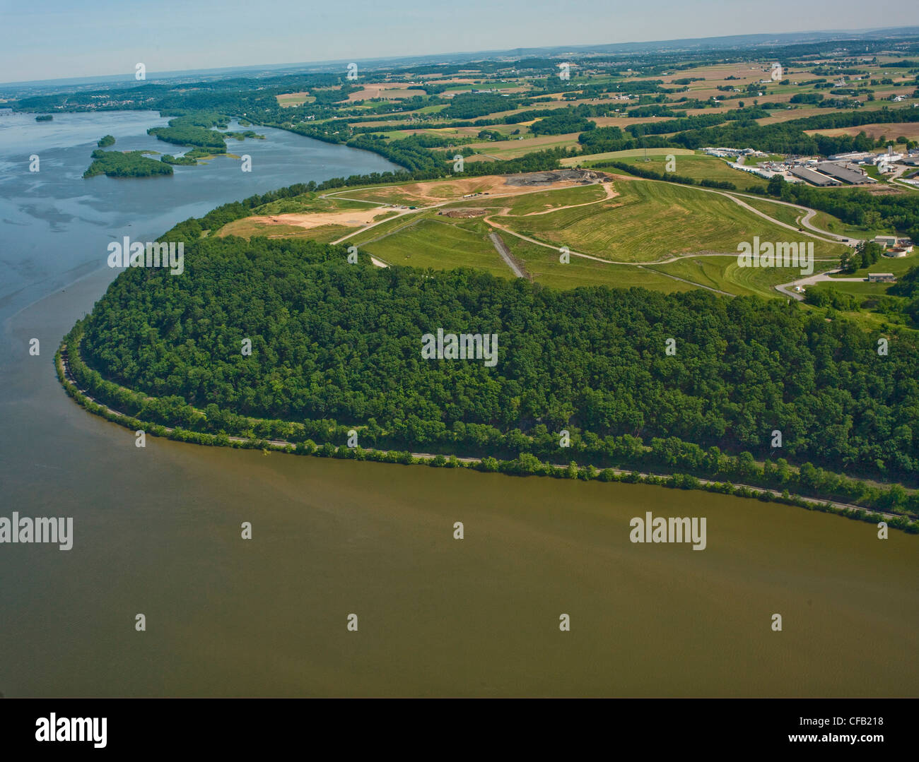 Solid waste recycling plant Stock Photo - Alamy