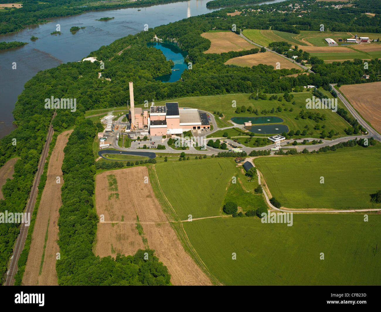 Solid waste recycling plant Stock Photo - Alamy