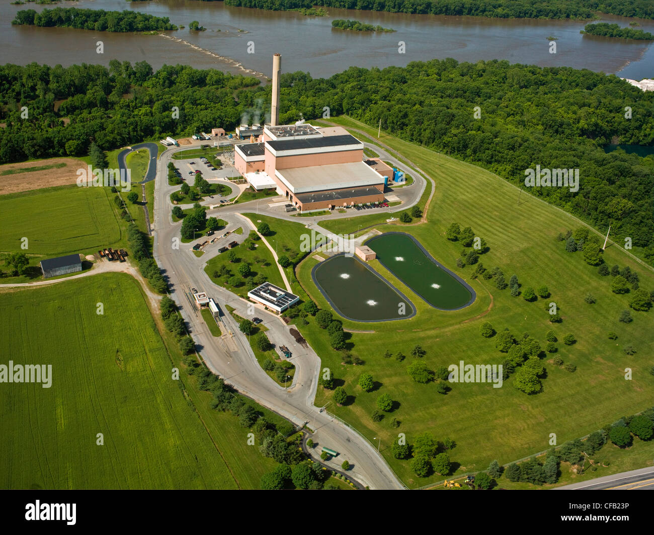 Solid waste recycling plant Stock Photo - Alamy