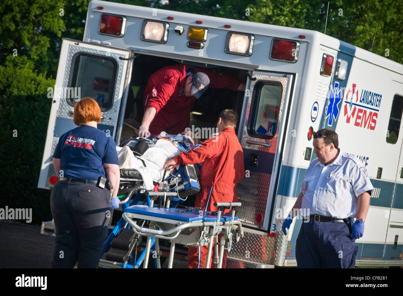 Lifeline emergency helicopter transporting patient to hospital Stock ...