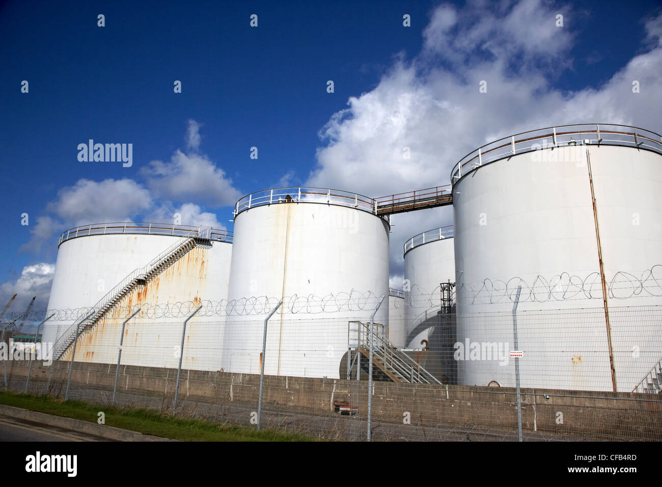 Storage for liquids hi-res stock photography and images - Alamy
