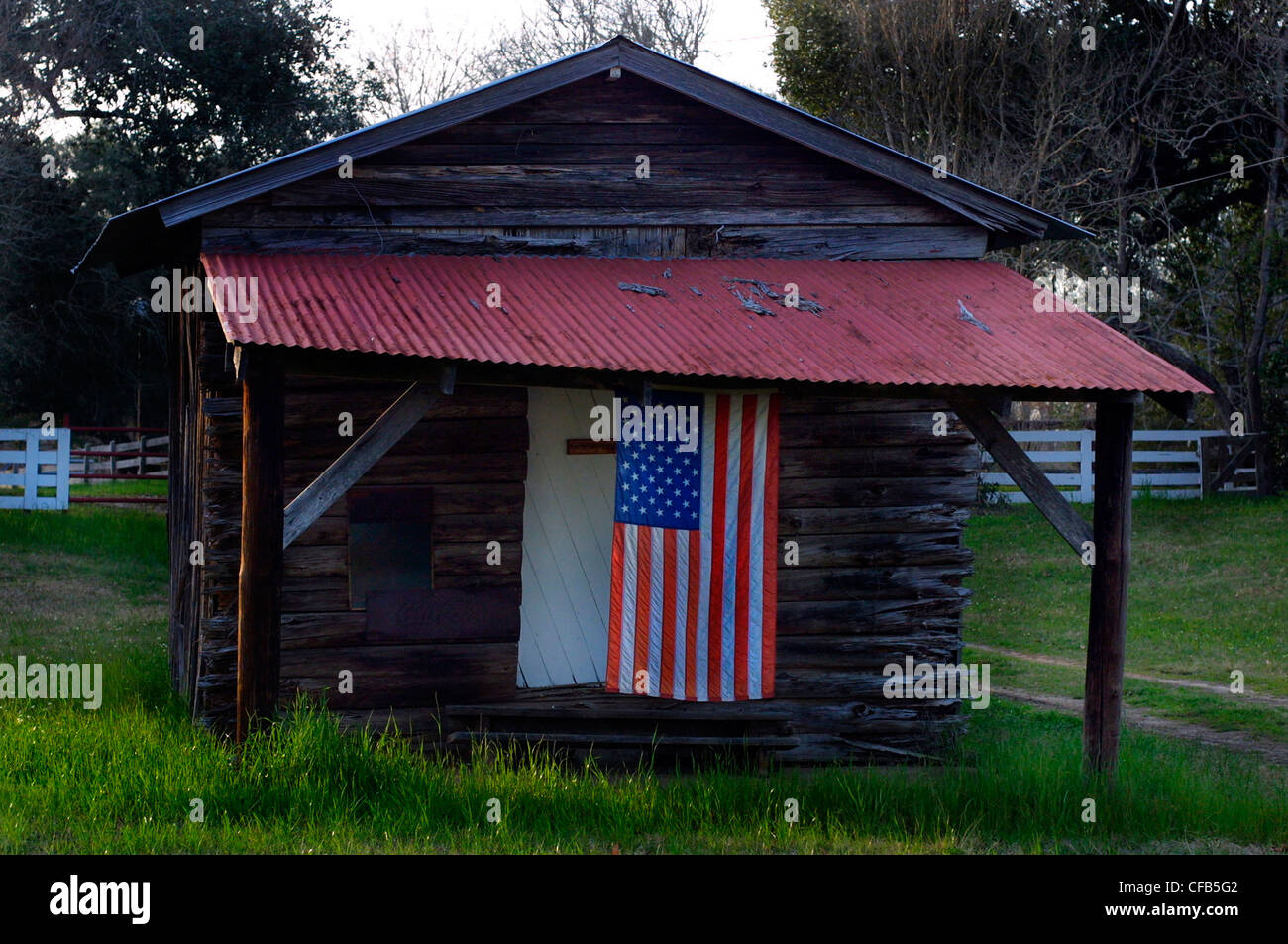Shack with US flag outside its door, Mississippi, USA Stock Photo - Alamy