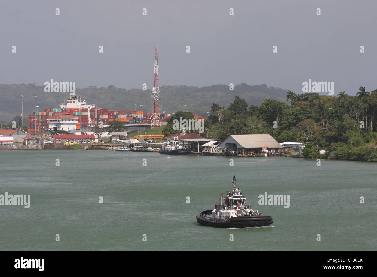 Panama canal tug boat hi-res stock photography and images - Alamy
