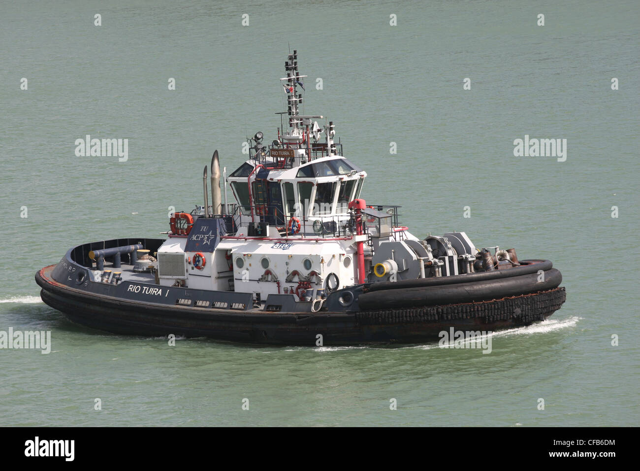 Panama canal tug boat hi-res stock photography and images - Alamy
