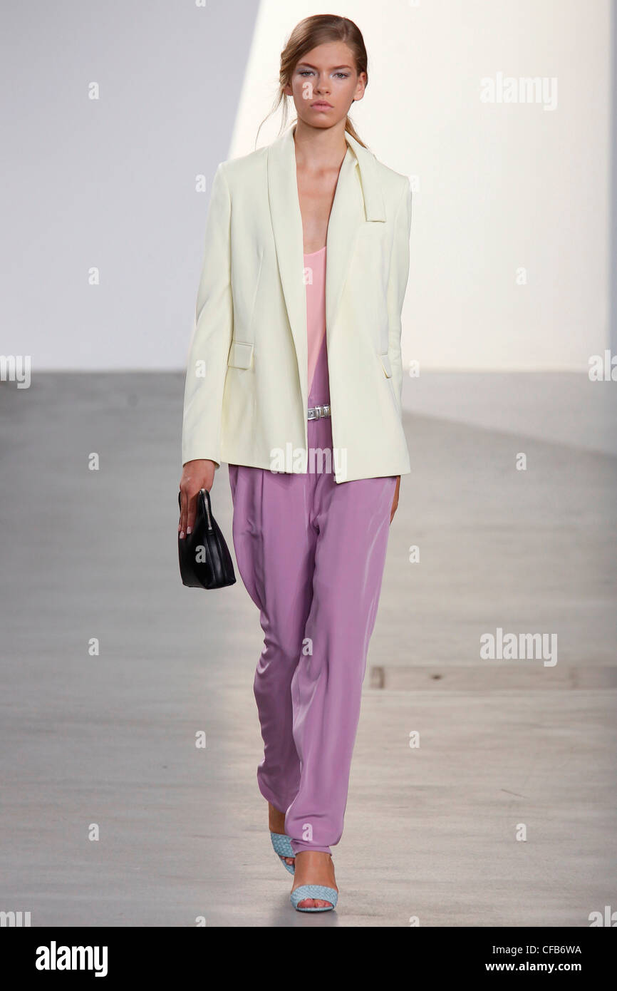 Phillip Lim New York Ready to WearSpringSummer 2012 Stock Photo - Alamy