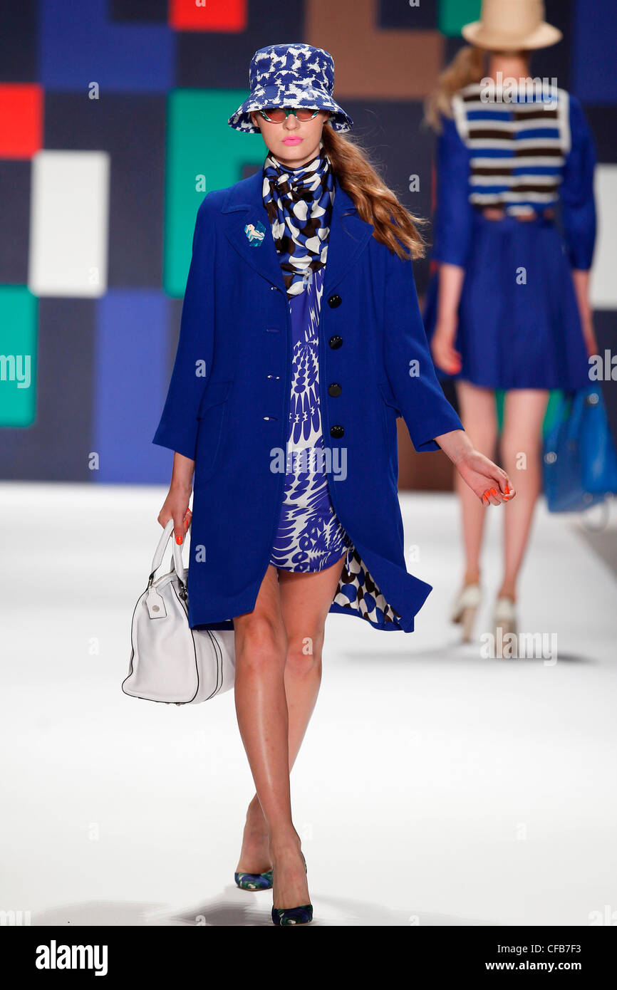 Milly New York Ready to WearSpringSummer 2012 Stock Photo - Alamy