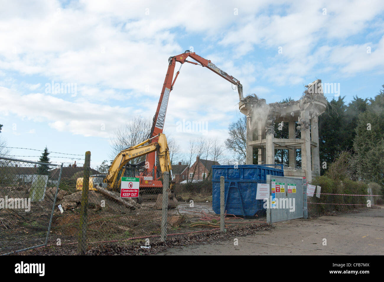 Demolition of a local landmark water tower Stock Photo - Alamy