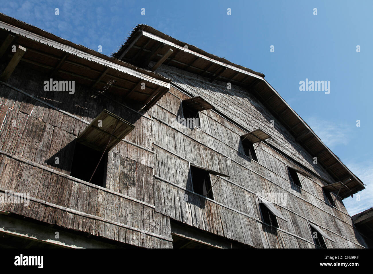 Traditional native Iban longhouse in Borneo, Malaysia Stock Photo - Alamy