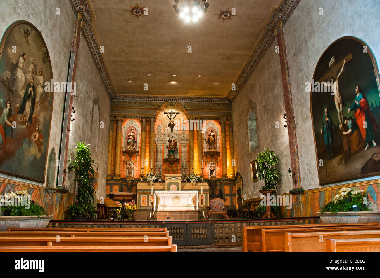 Mission santa barbara interior hi-res stock photography and images - Alamy