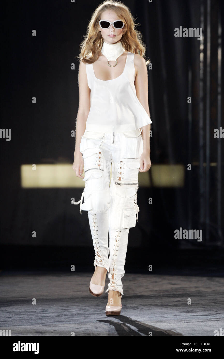 Exte Milan Spring Summer Model long red hair wearing white rimmed ...