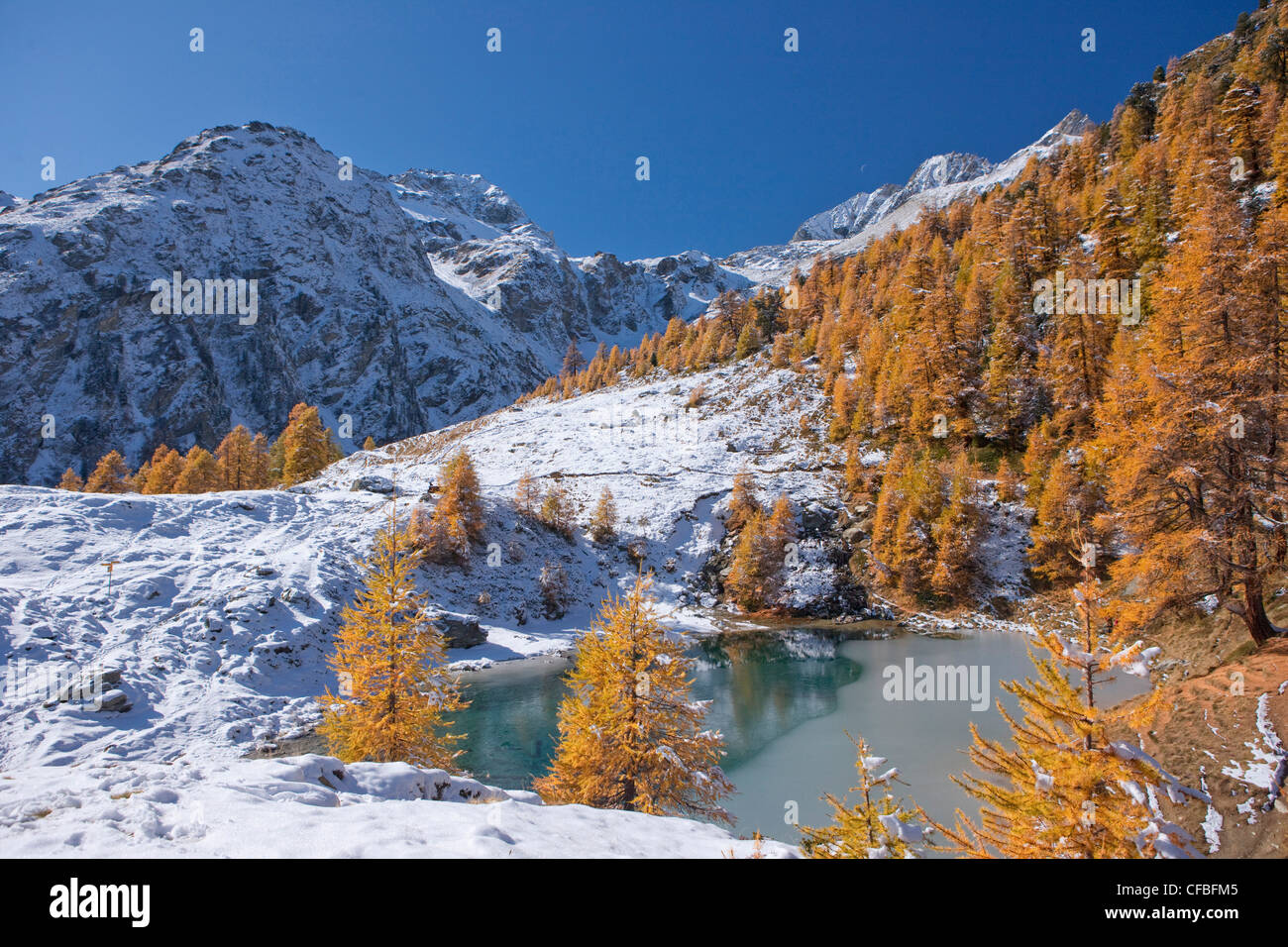 Mountain, mountains, autumn, Valais, Wallis, Switzerland, Europe, snow ...