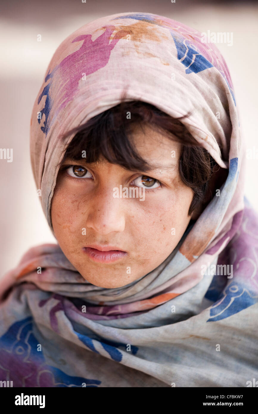 Afghan girl cover portrait hi-res stock photography and images - Alamy