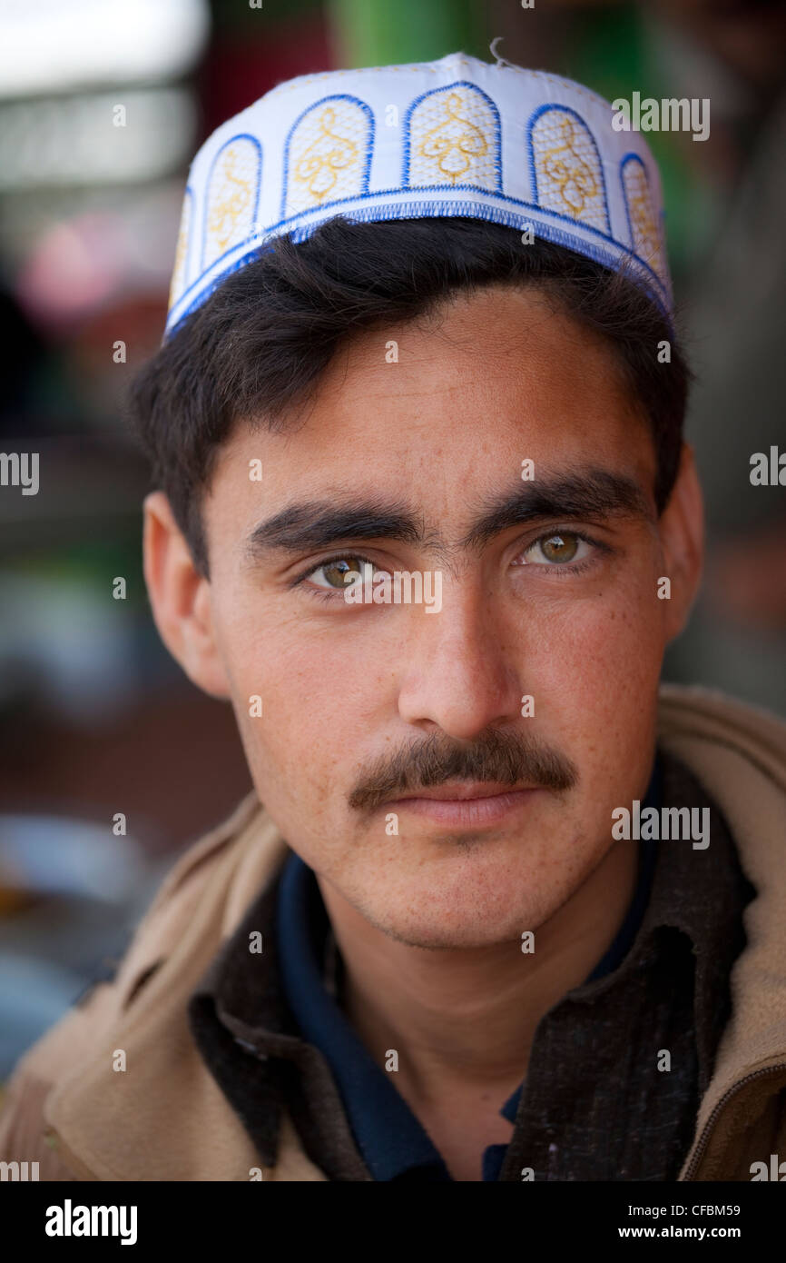 Muslim man in Islamabad, Pakistan Stock Photo - Alamy