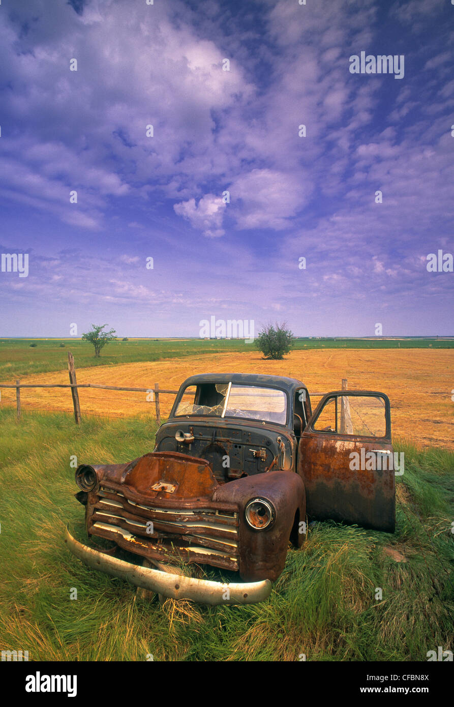 Rusty old trucks hi-res stock photography and images - Alamy