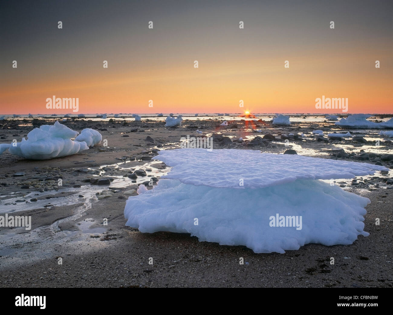Hudson bay shoreline hi-res stock photography and images - Alamy