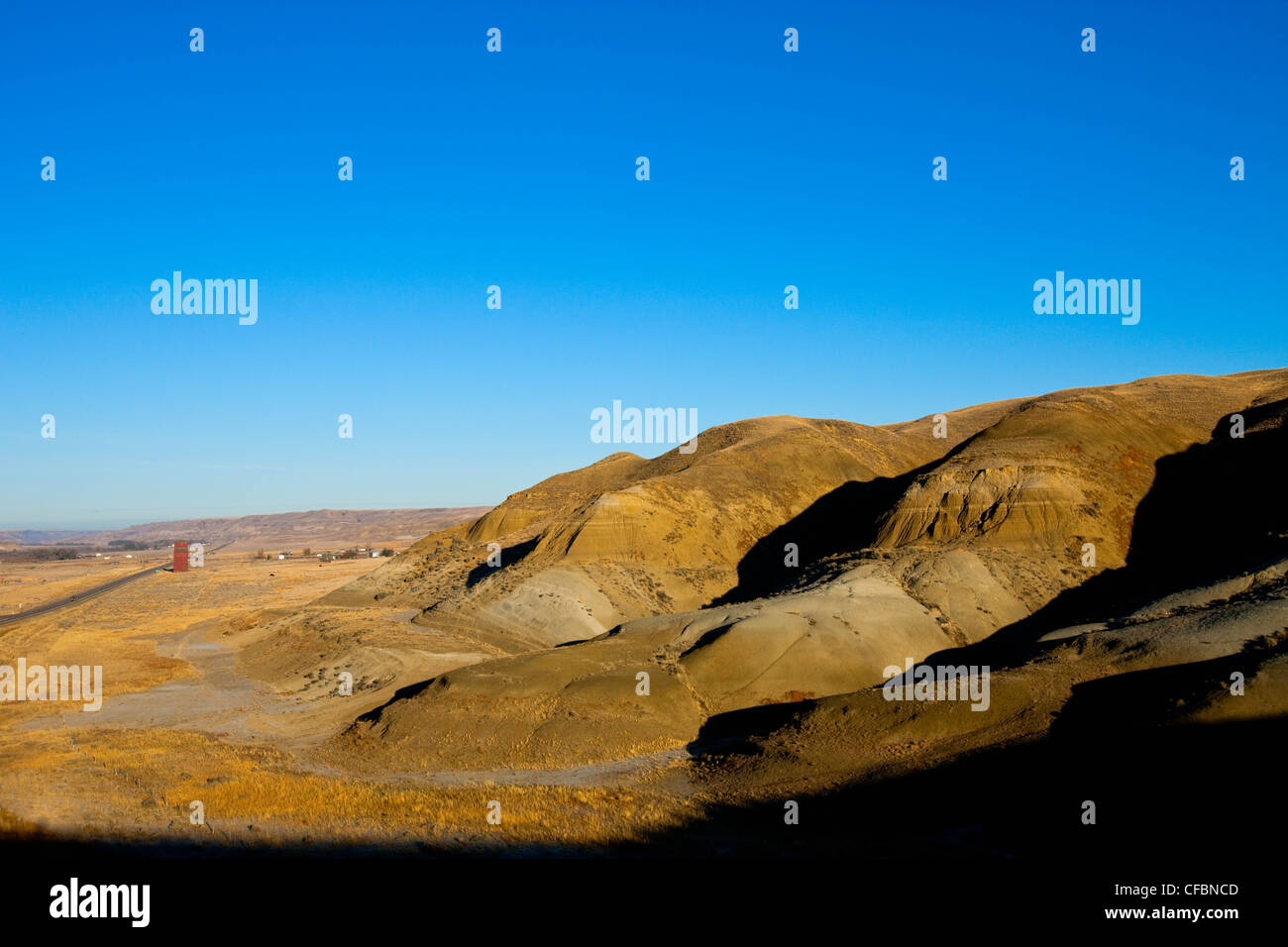 Highway through The Badlands, Dorthy, Alberta, Canada Stock Photo - Alamy