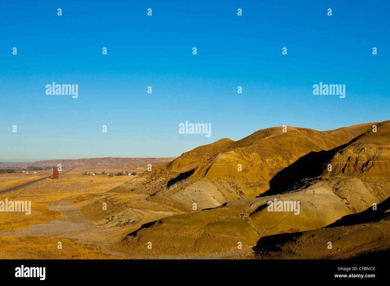 Highway through The Badlands, Dorthy, Alberta, Canada Stock Photo - Alamy