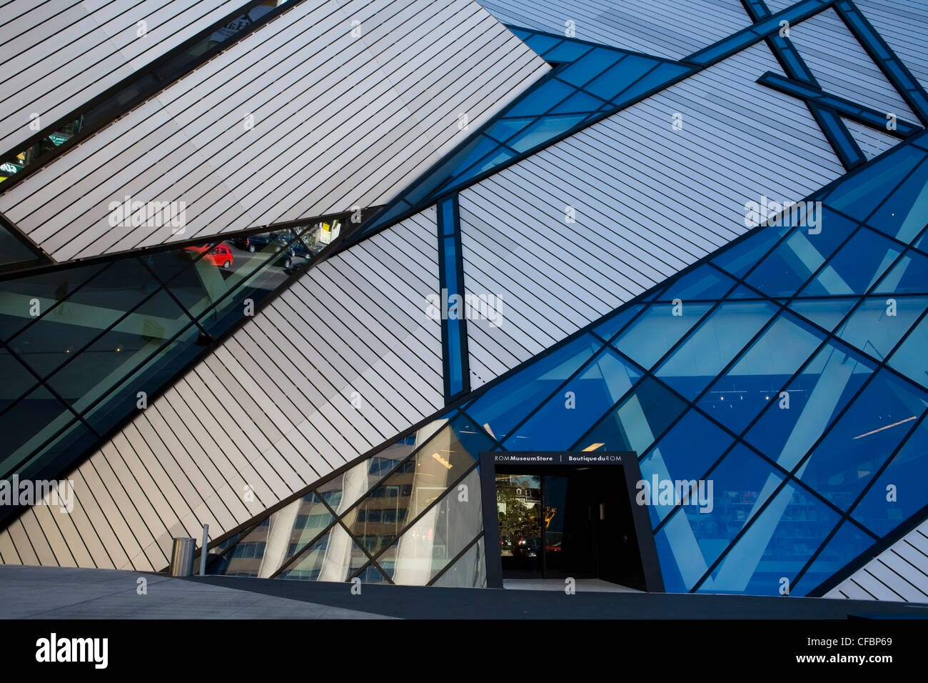 Michael Lee-Chin Crystal, Royal Ontario Museum, Toronto, Ontario ...