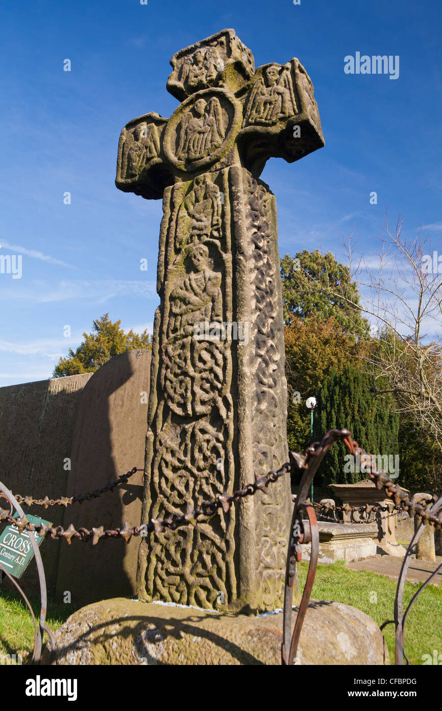 Saxon preaching cross, Eyam, Derbyshire, England UK Stock Photo - Alamy