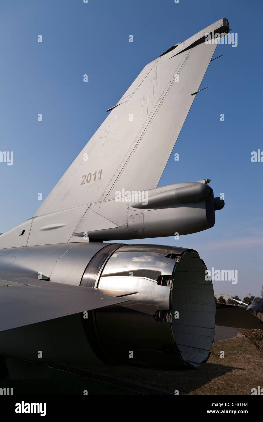 Fighter jet gray hi-res stock photography and images - Alamy