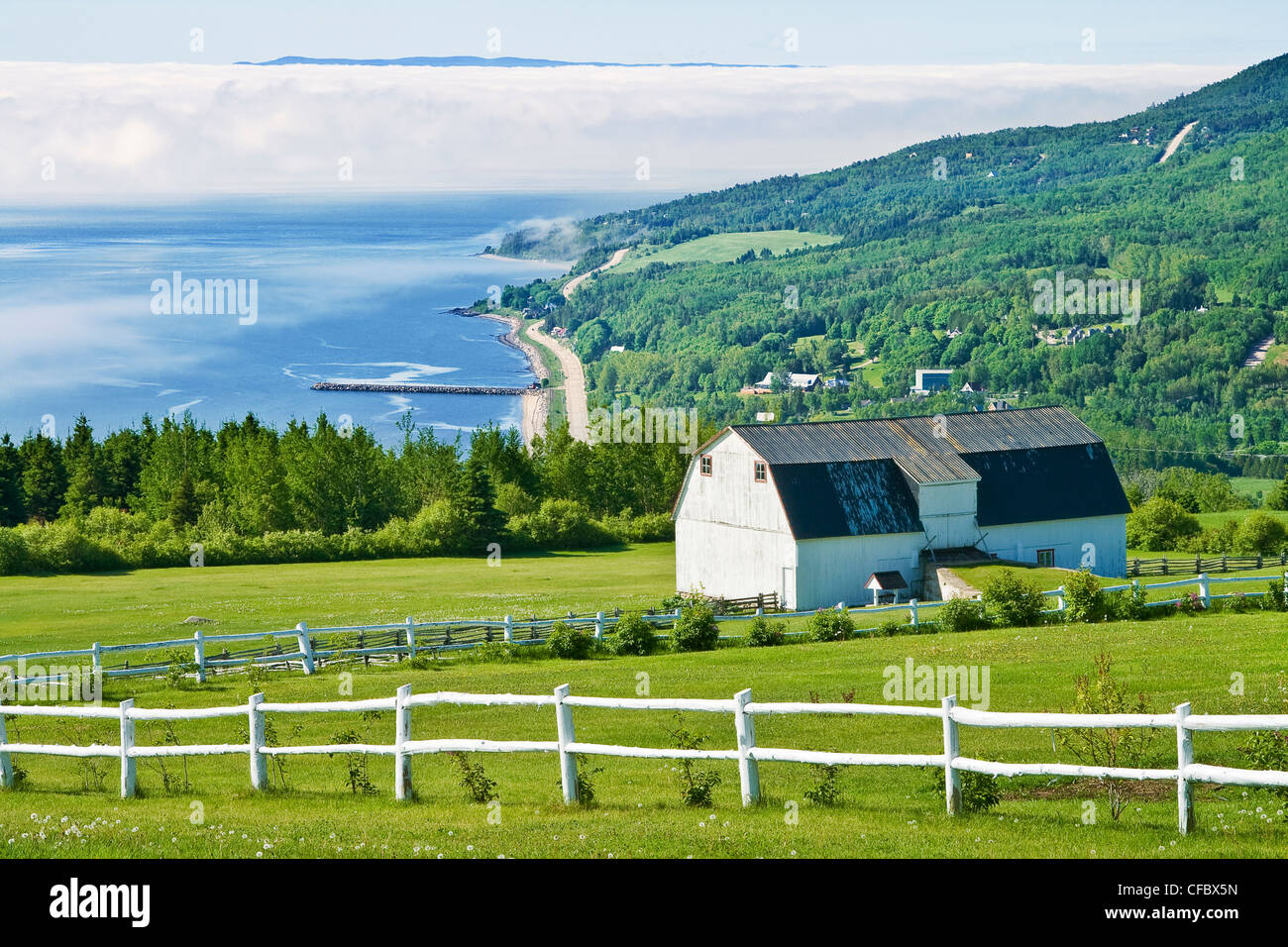 Barns quebec farms agriculture hi-res stock photography and images - Alamy
