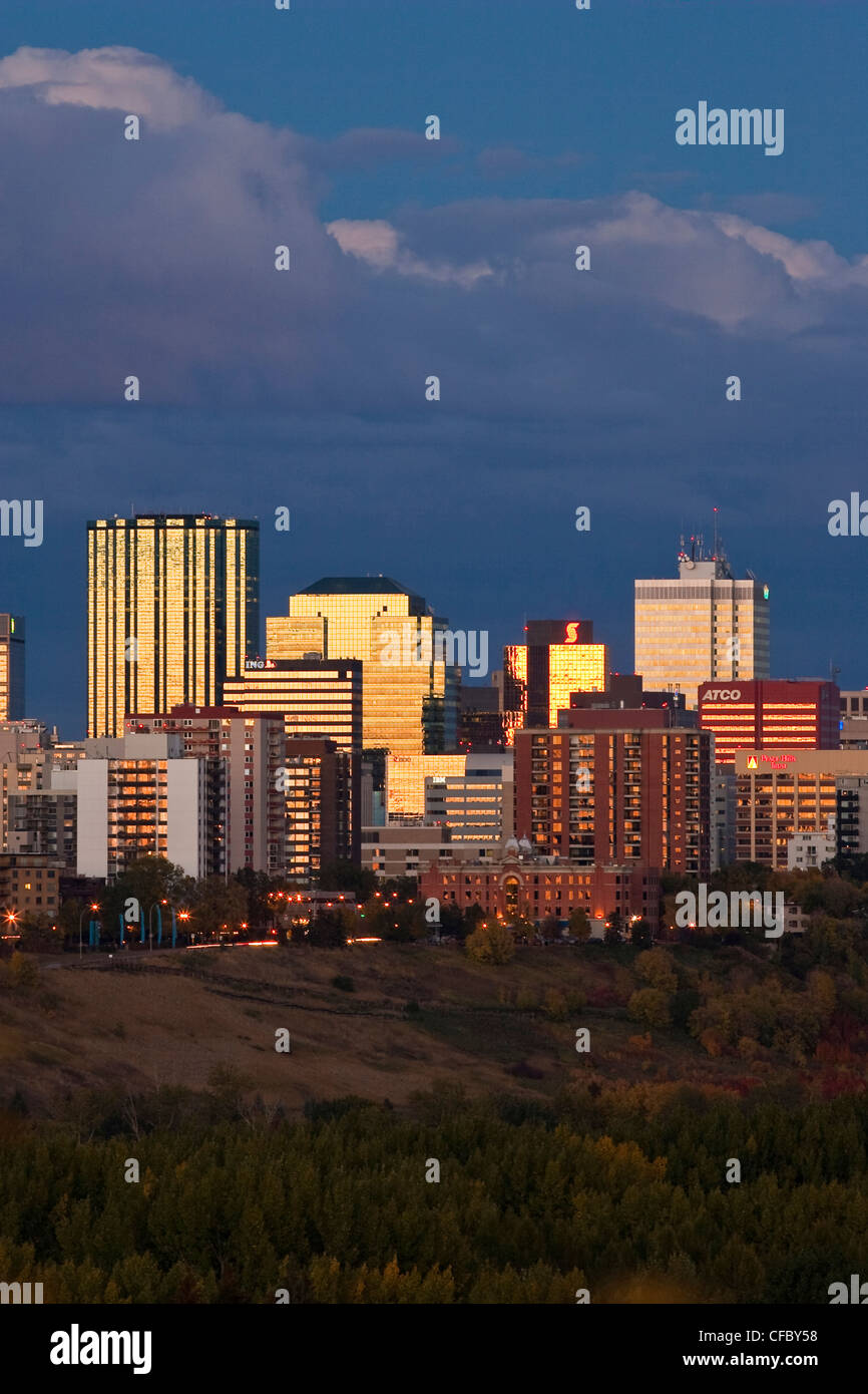 Downtown edmonton at night hi-res stock photography and images - Alamy