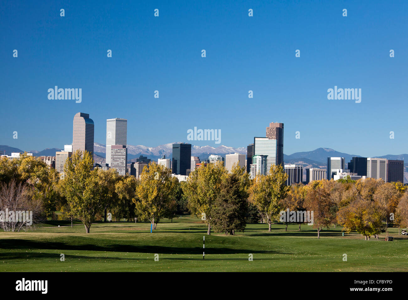 Denver skyline and mountains hi-res stock photography and images - Alamy