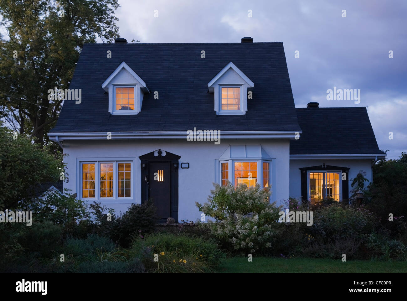 Two Storied Structure High Resolution Stock Photography and Images - Alamy