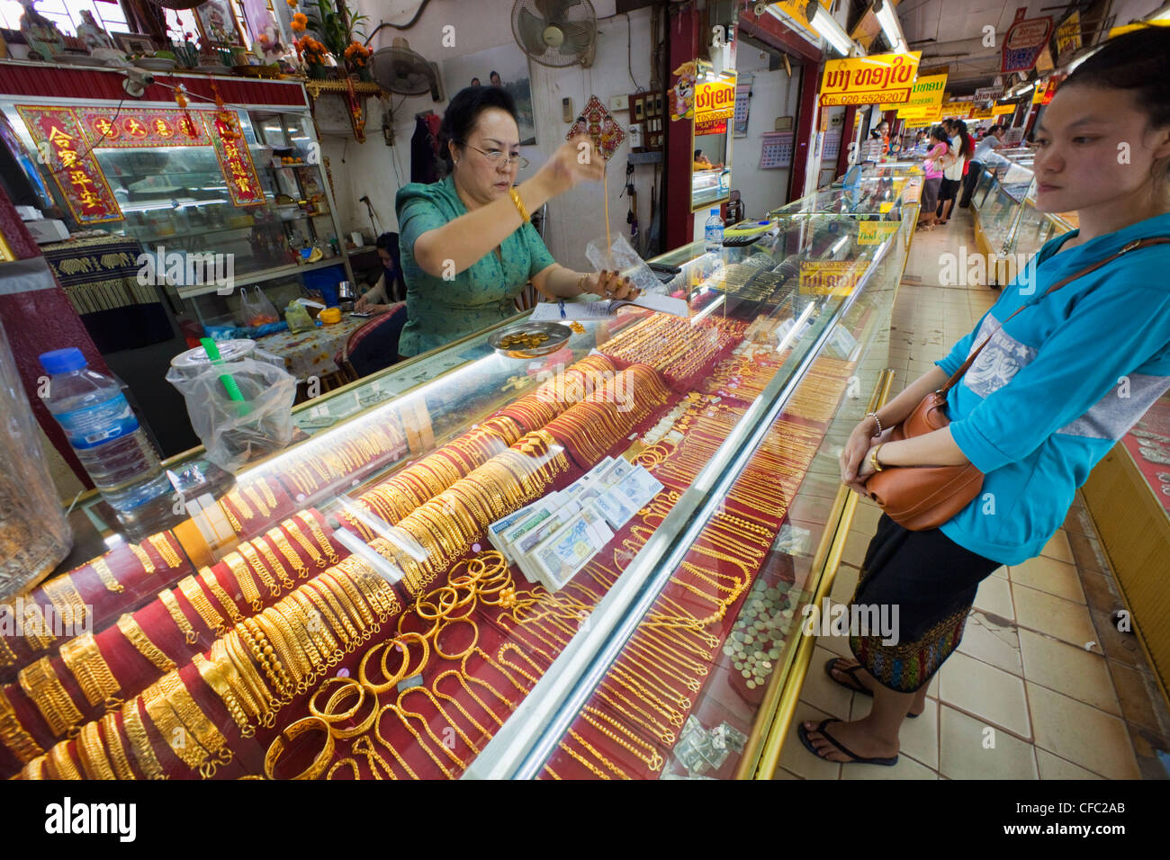 Laos, Vientiane, Talat Sao Shopping Mall, Gold Shops Stock Photo - Alamy