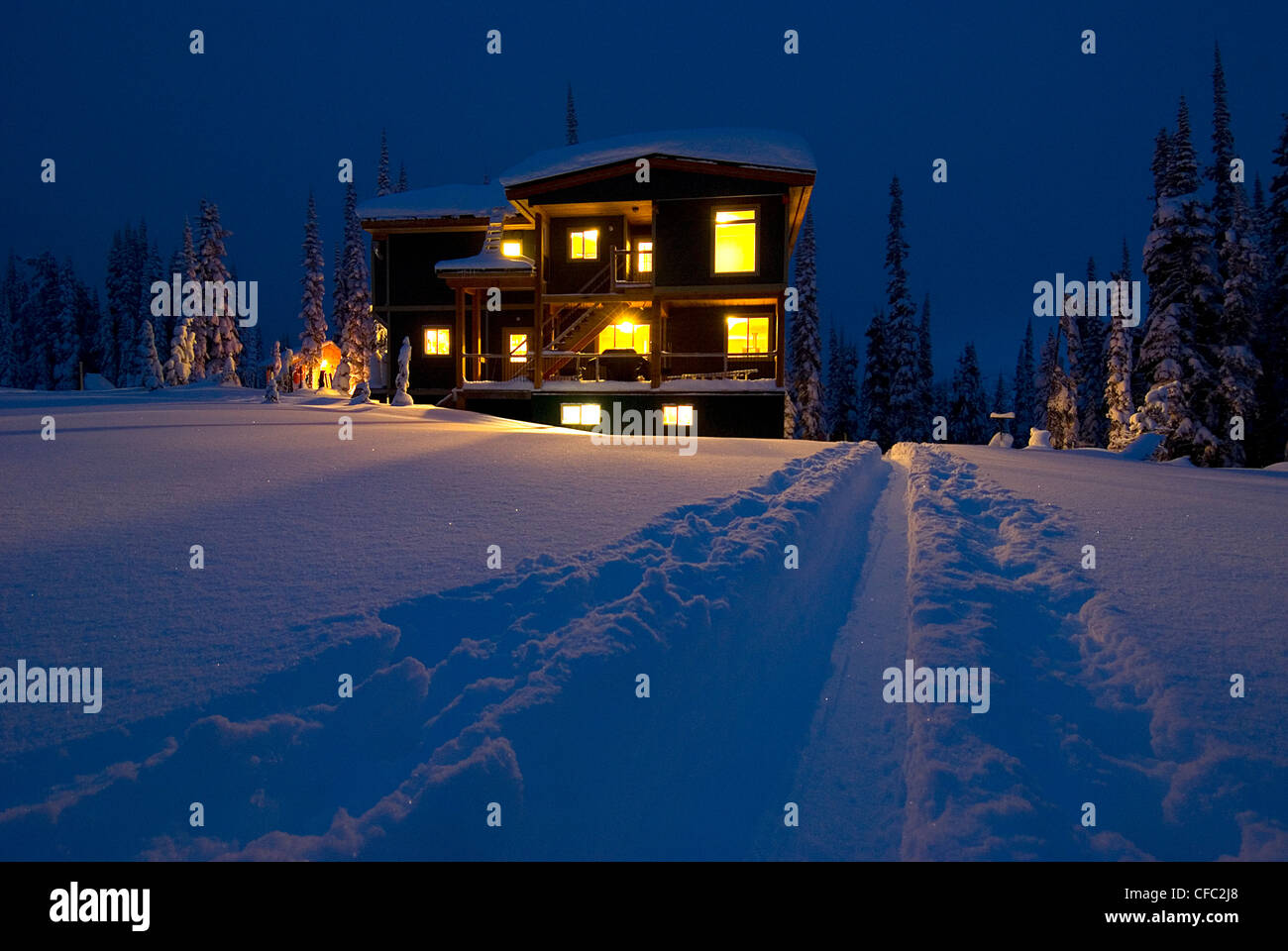 Sol Mountain Lodge, a backcountry skier's paradise in the Monashee ...