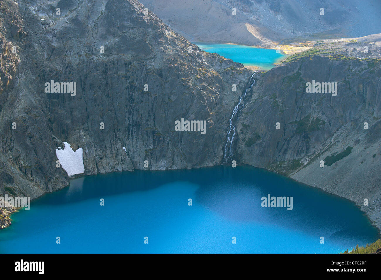 Images lakes mountains natural hi-res stock photography and images - Alamy