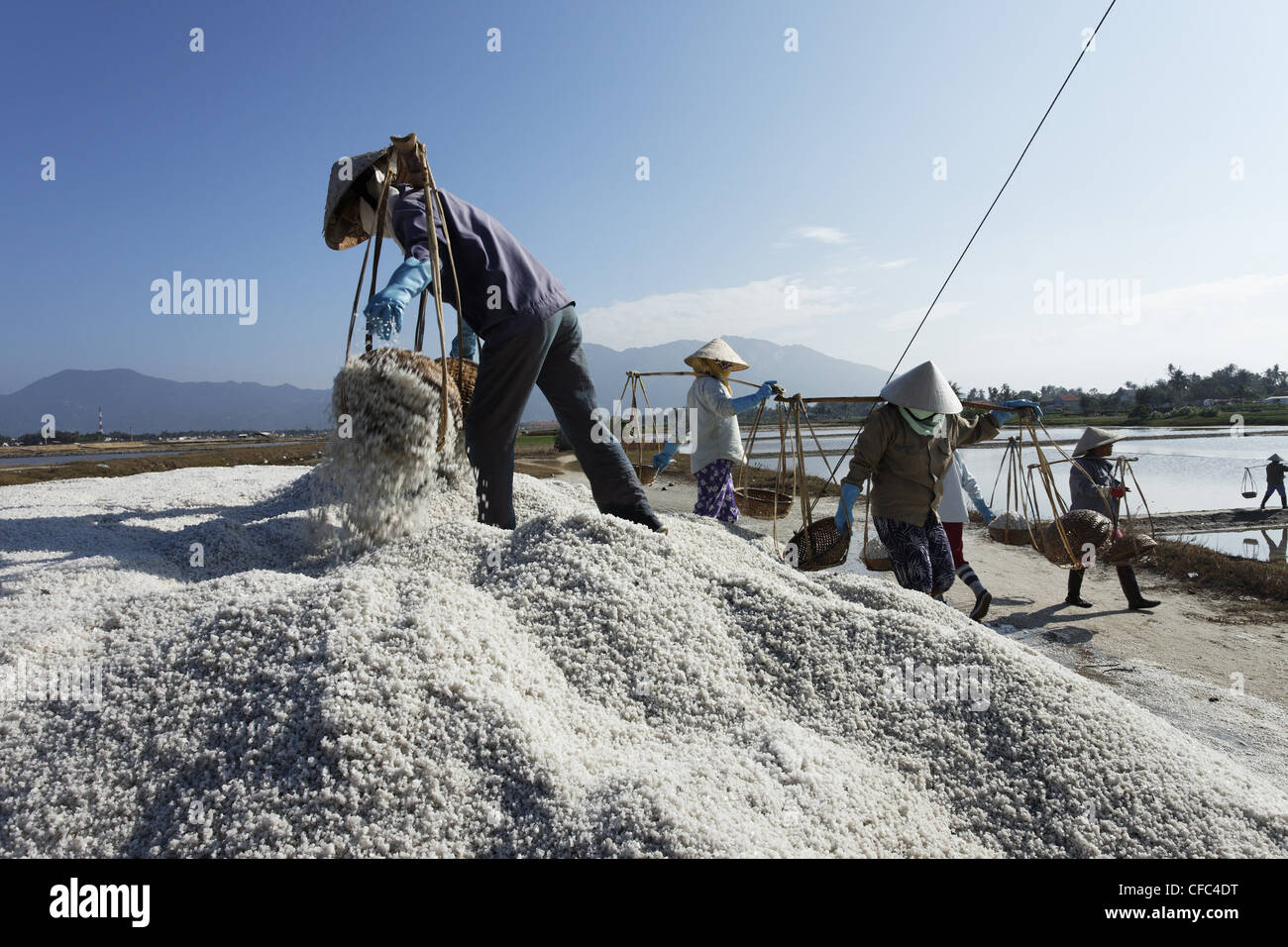 Salt production china hi-res stock photography and images - Alamy